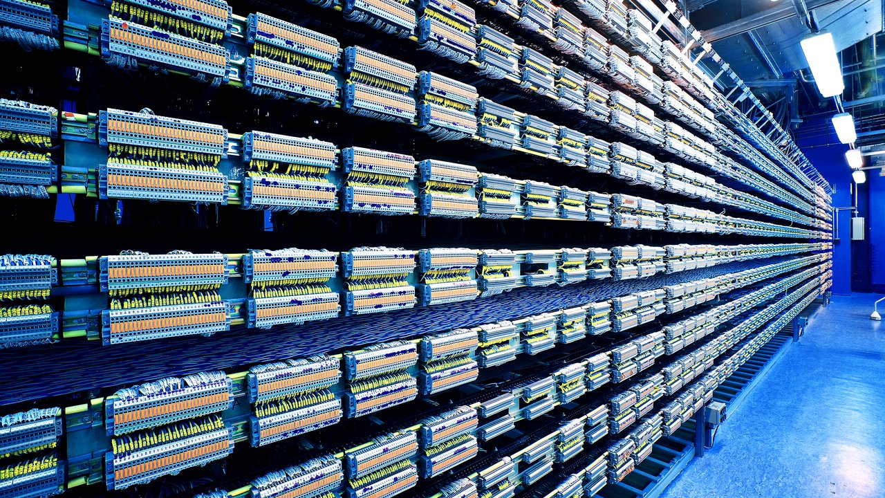 Plant operation assistance